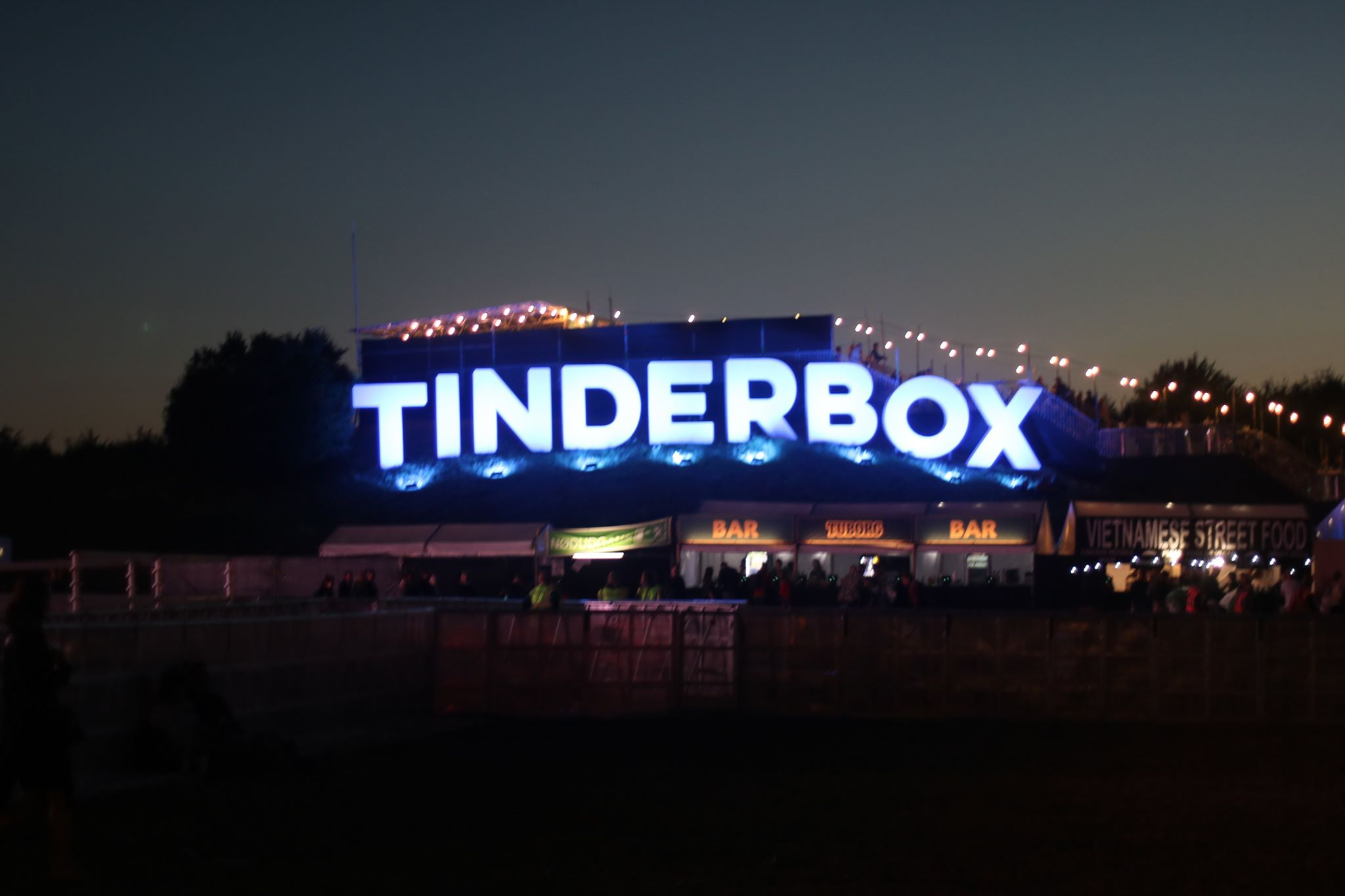 Tinderbox 2019: "Pissevæg", veganerburgere og alt det andet - Gastromand.dk