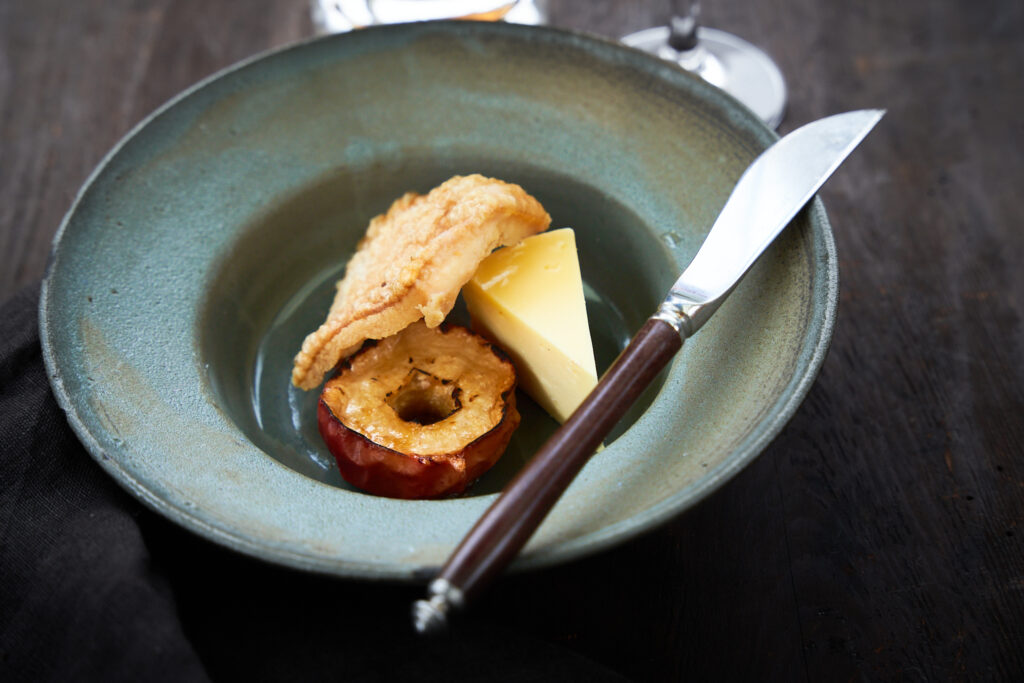 Gastromands nytårsmenu 2022: Oste-Æbleflæsk tæsk! - Gastromand.dk